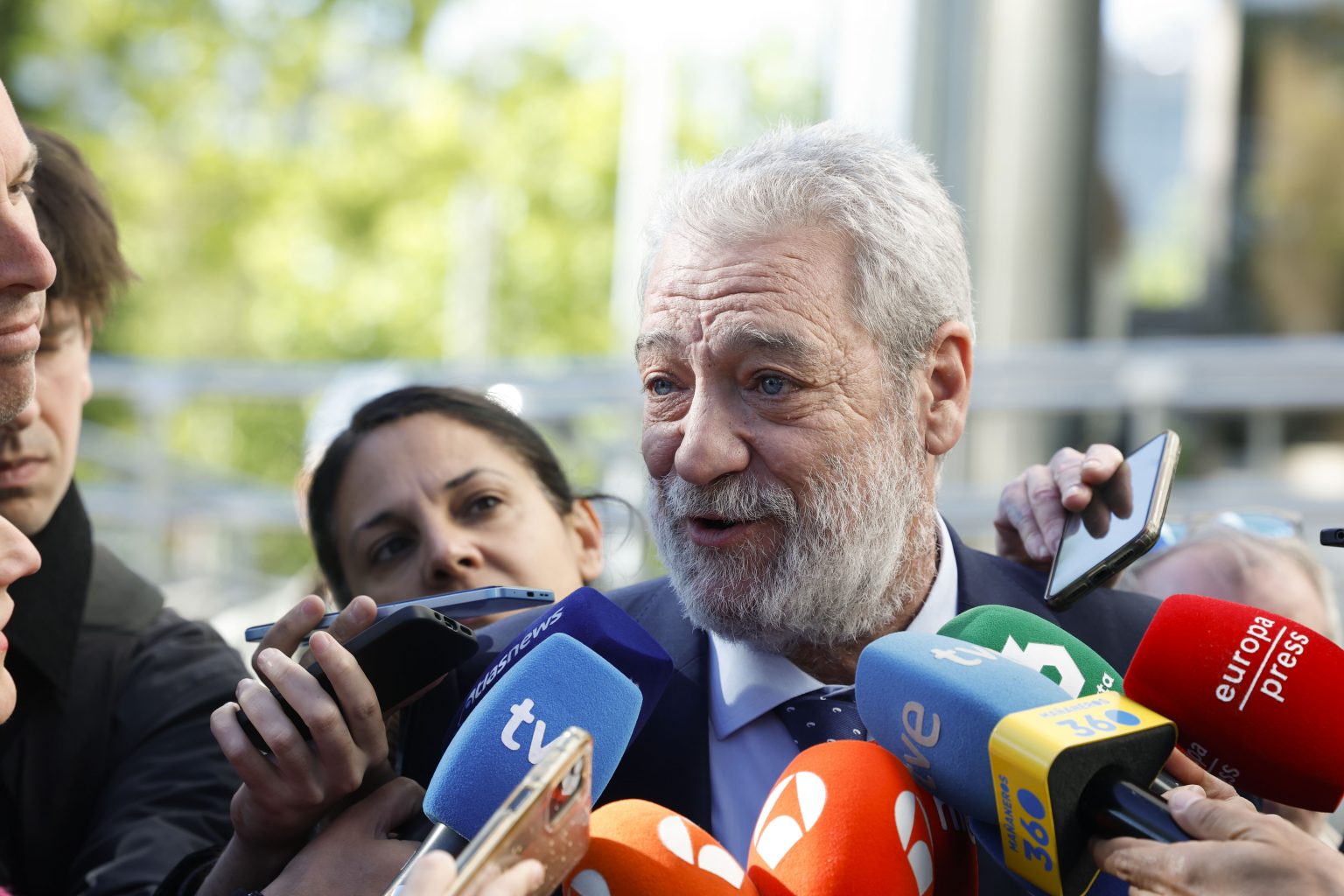 El jutge cita la parella d’Ayuso en el judici a Rodríguez - La Mañana